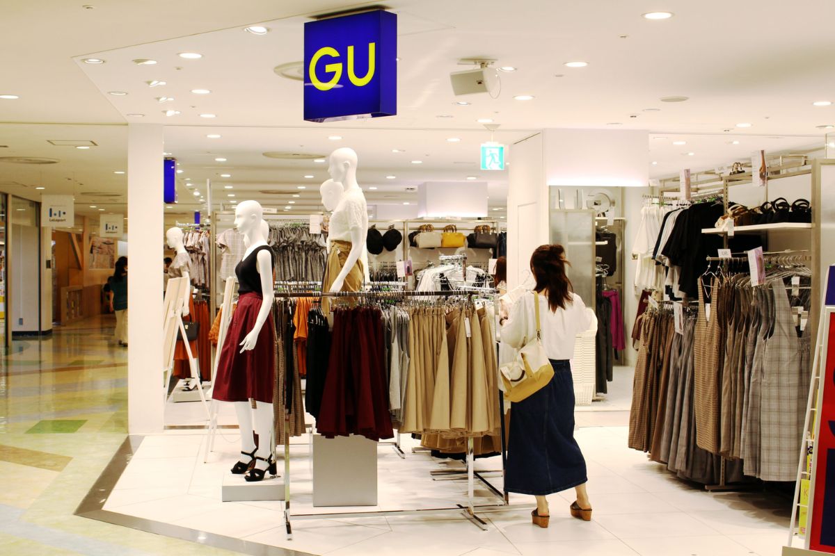 Gu Japan is one of the best site to looking for stylish and affordable ...